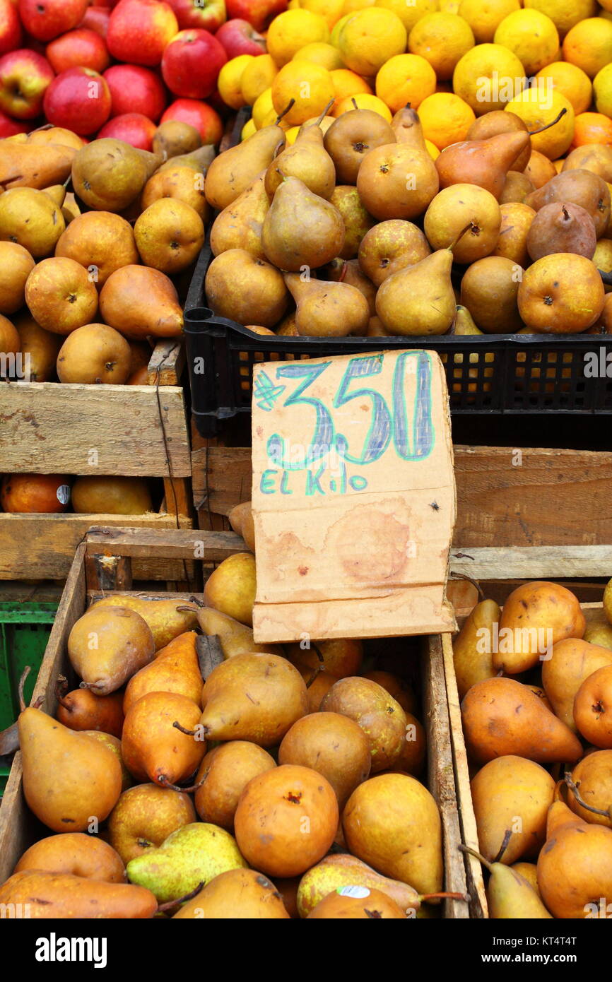 Fresh fruits and vegetables at the local market Stock Photo - Alamy