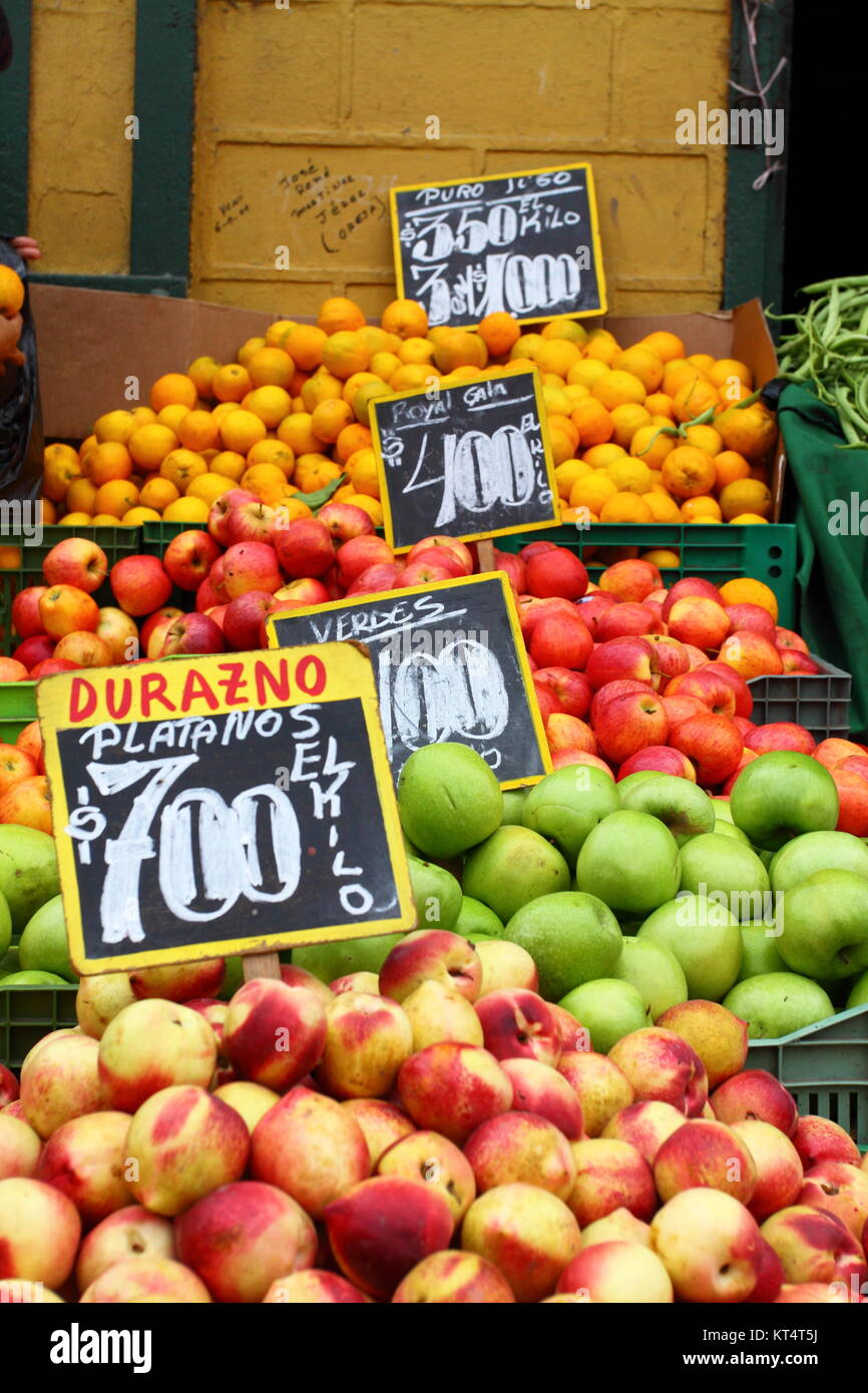 Fresh fruits and vegetables at the local market Stock Photo - Alamy