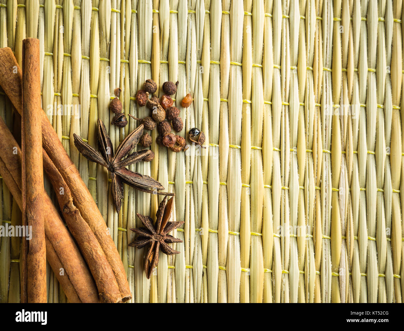 Picture of cinnamon powder hi-res stock photography and images - Alamy