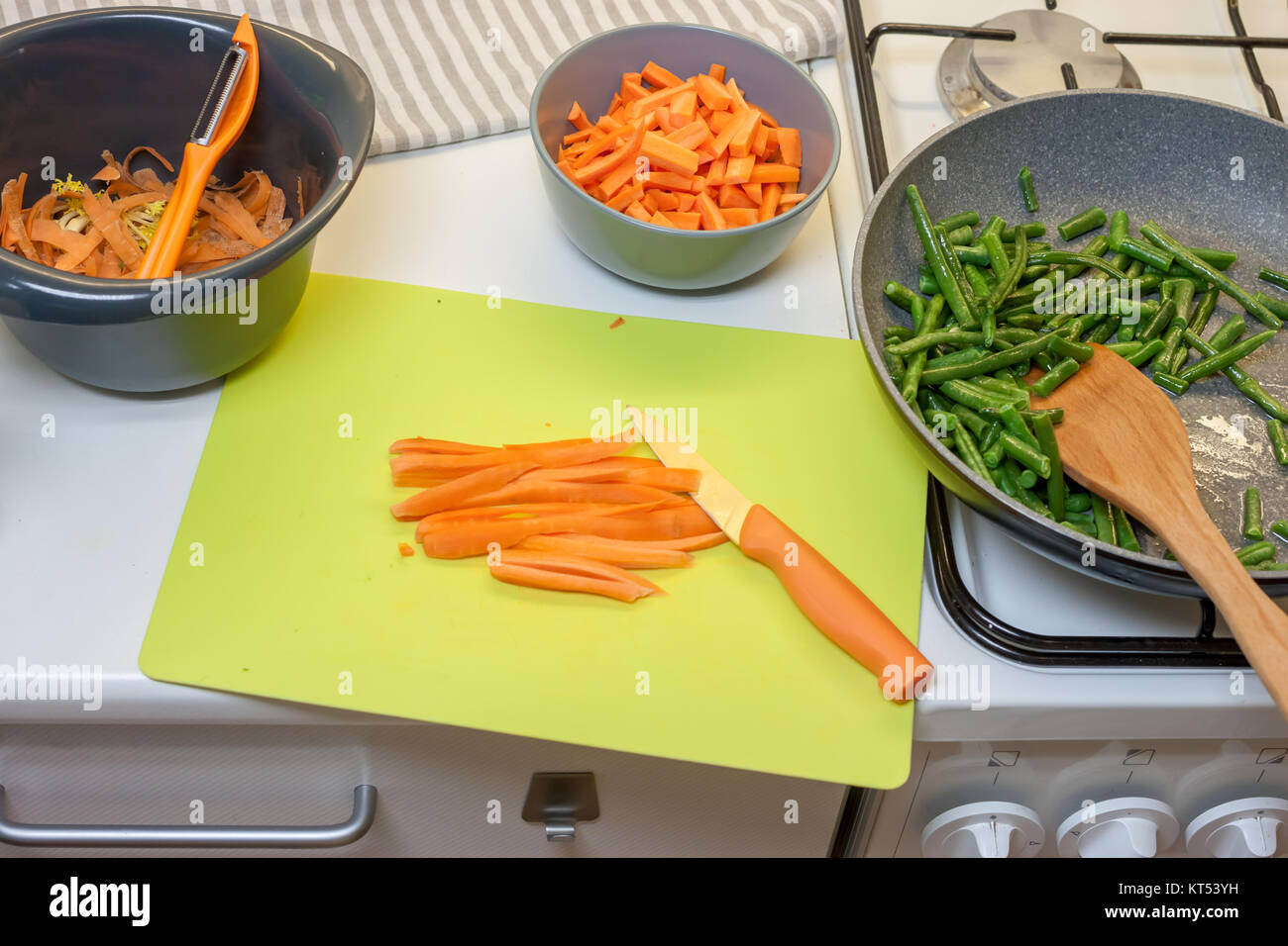 cooking vegetables at home Stock Photo - Alamy