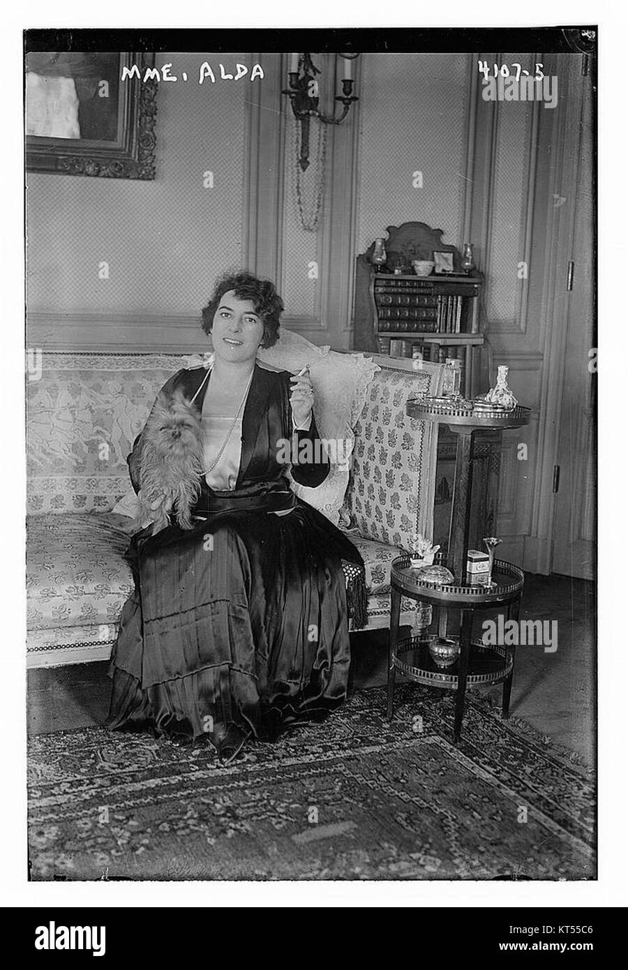 Historical theater figure Cut Out Stock Images & Pictures - Alamy