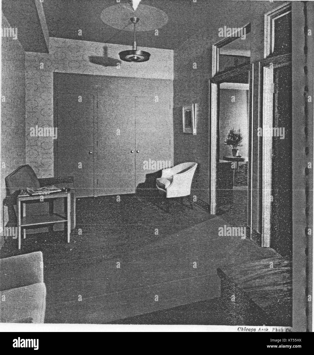 The Monadnock building, after its remodel in 1938, represents an iconic ...