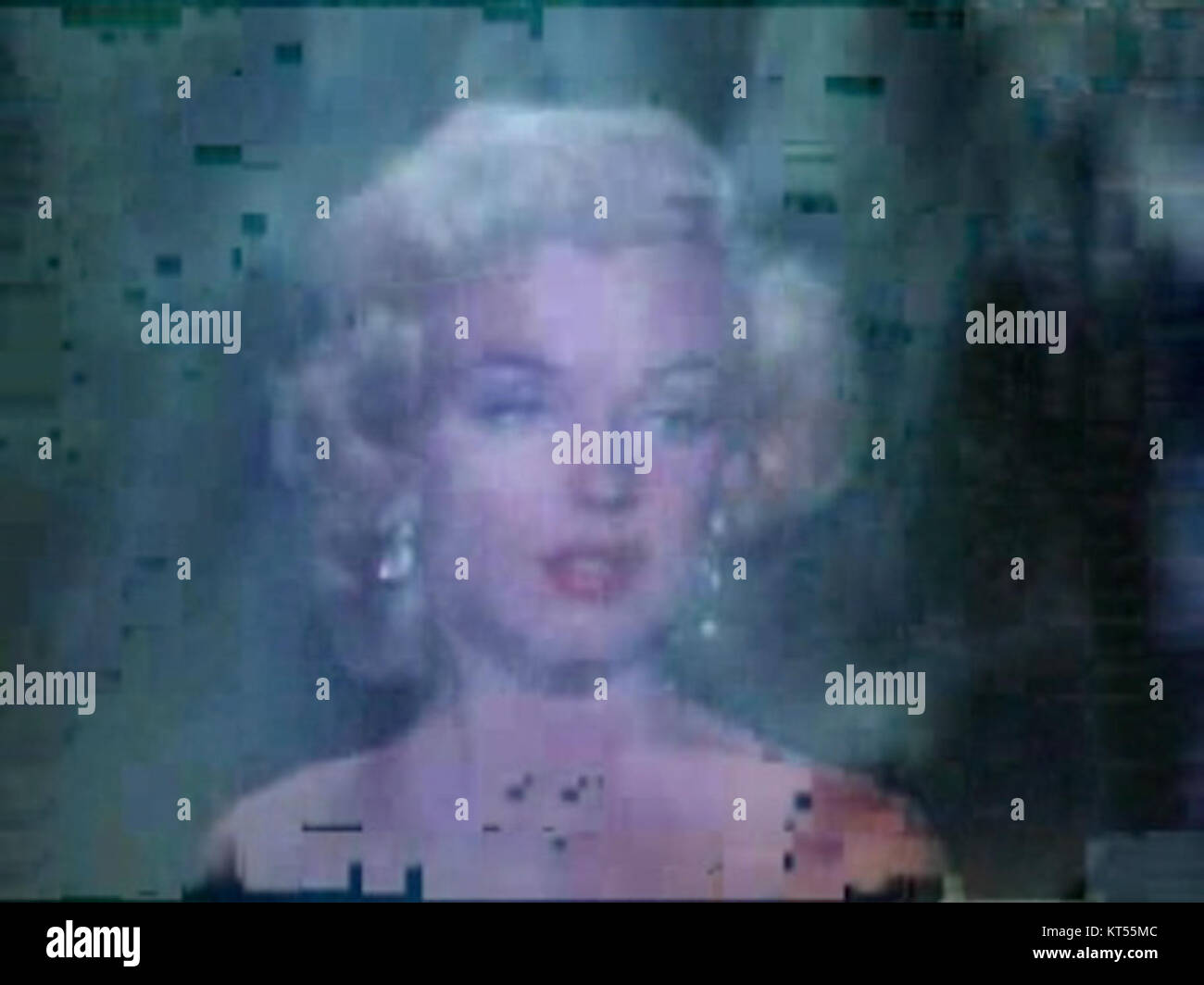 The trailer for Niagara (1953) features an iconic scene where Marilyn ...