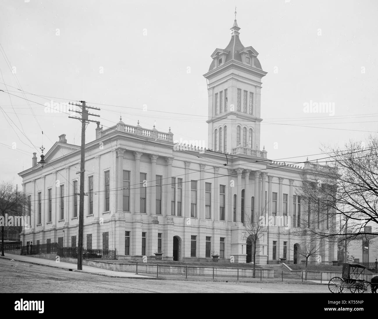 The Montgomery Courthouse, photographed in 1906, is a historic building ...