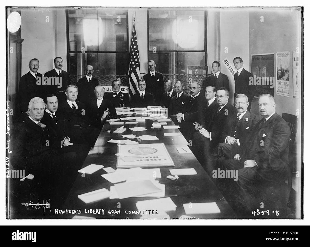 Liberty loan committee hi-res stock photography and images - Alamy