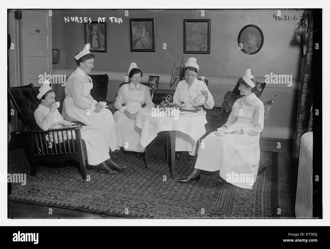 Nurses at tea (28007595722 Stock Photo - Alamy