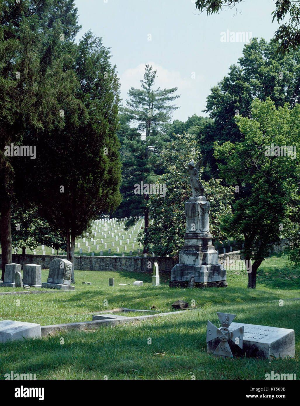 Oakwood Confederate Cemetery in Raleigh, North Carolina, is a ...