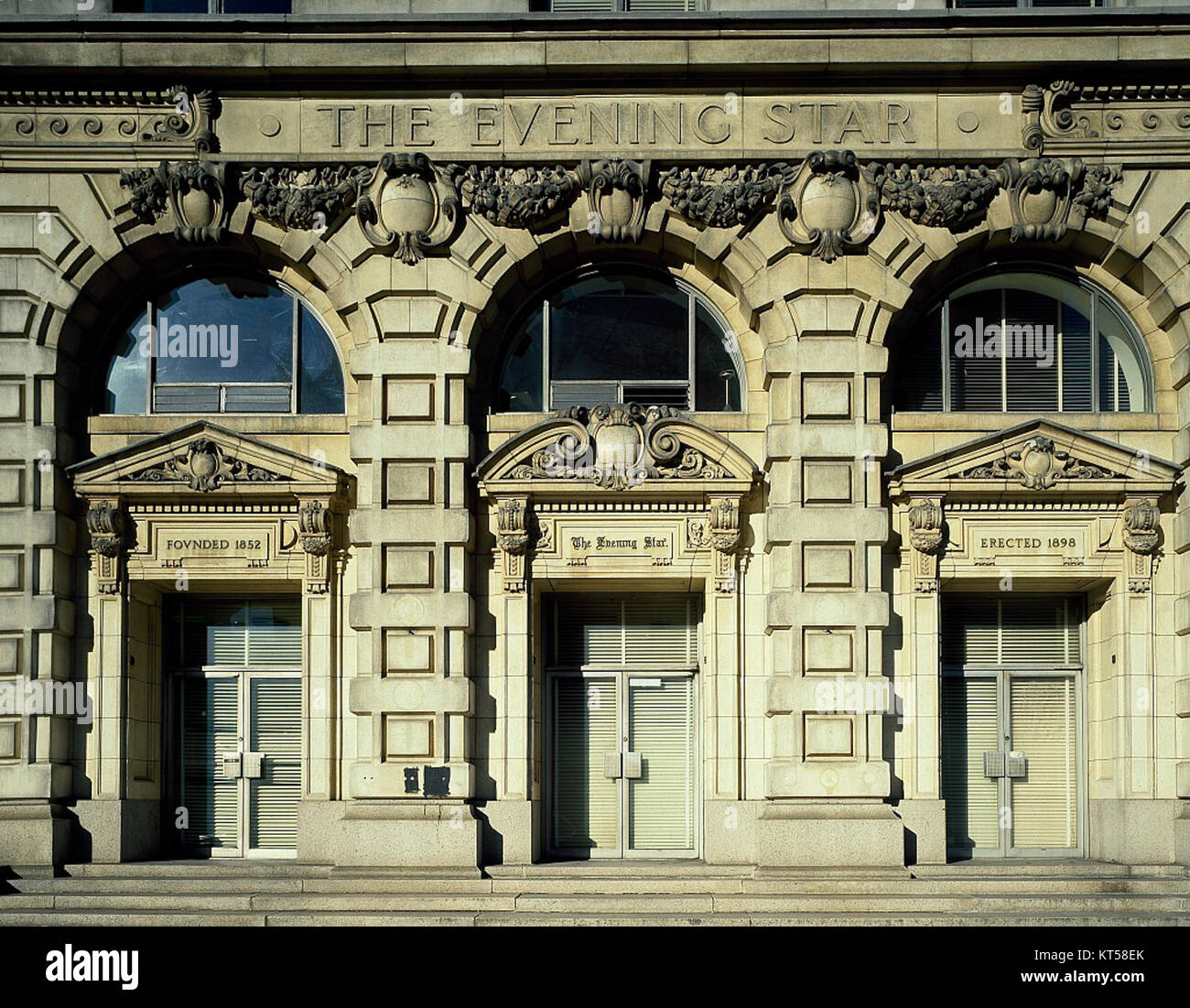 The Old Evening Star Building located on Pennsylvania Avenue ...