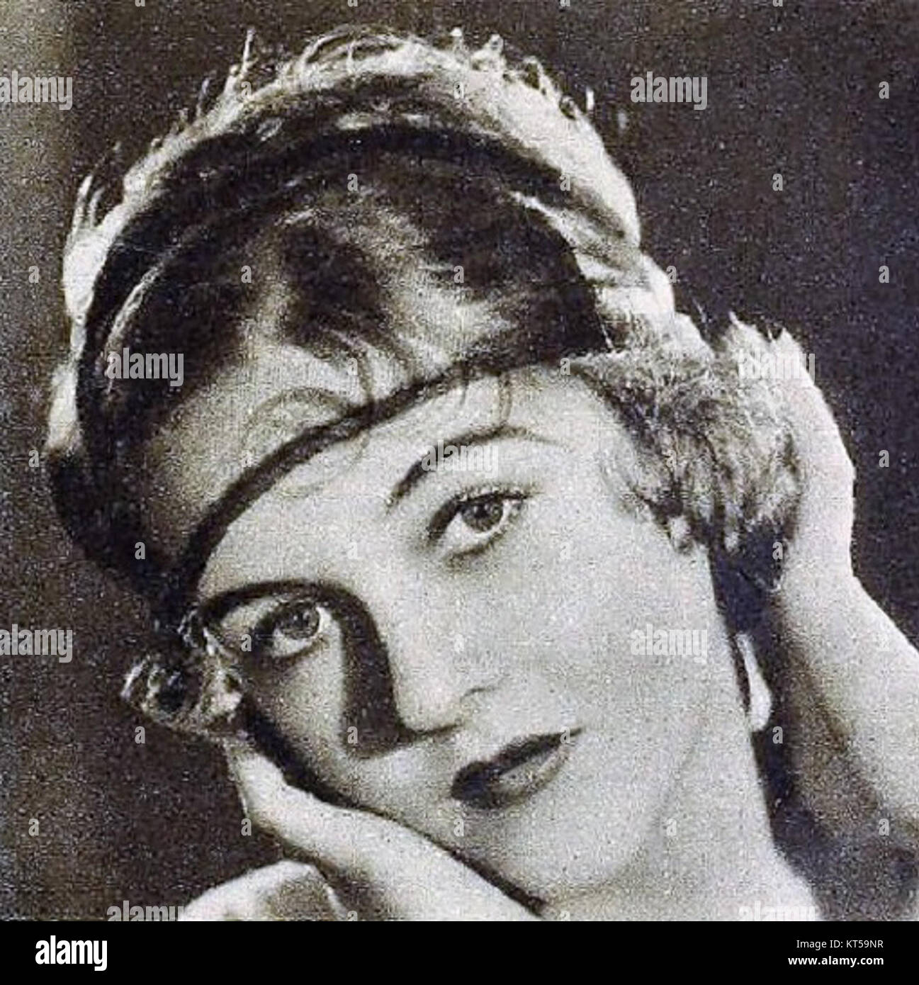 Actress Patricia Lake