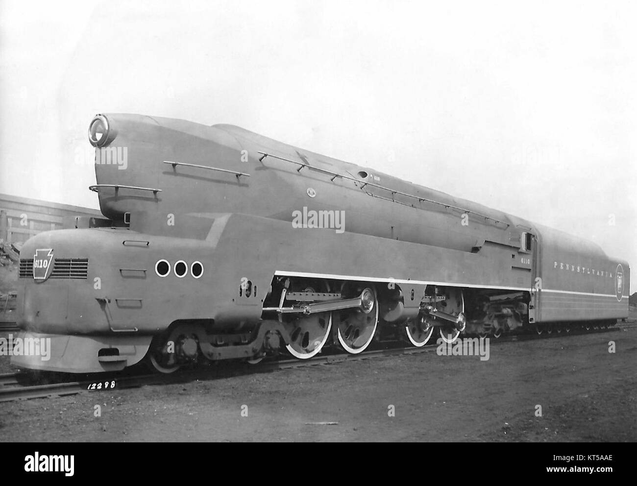 The Pennsylvania Railroad T1 streamlined locomotive was a technological ...
