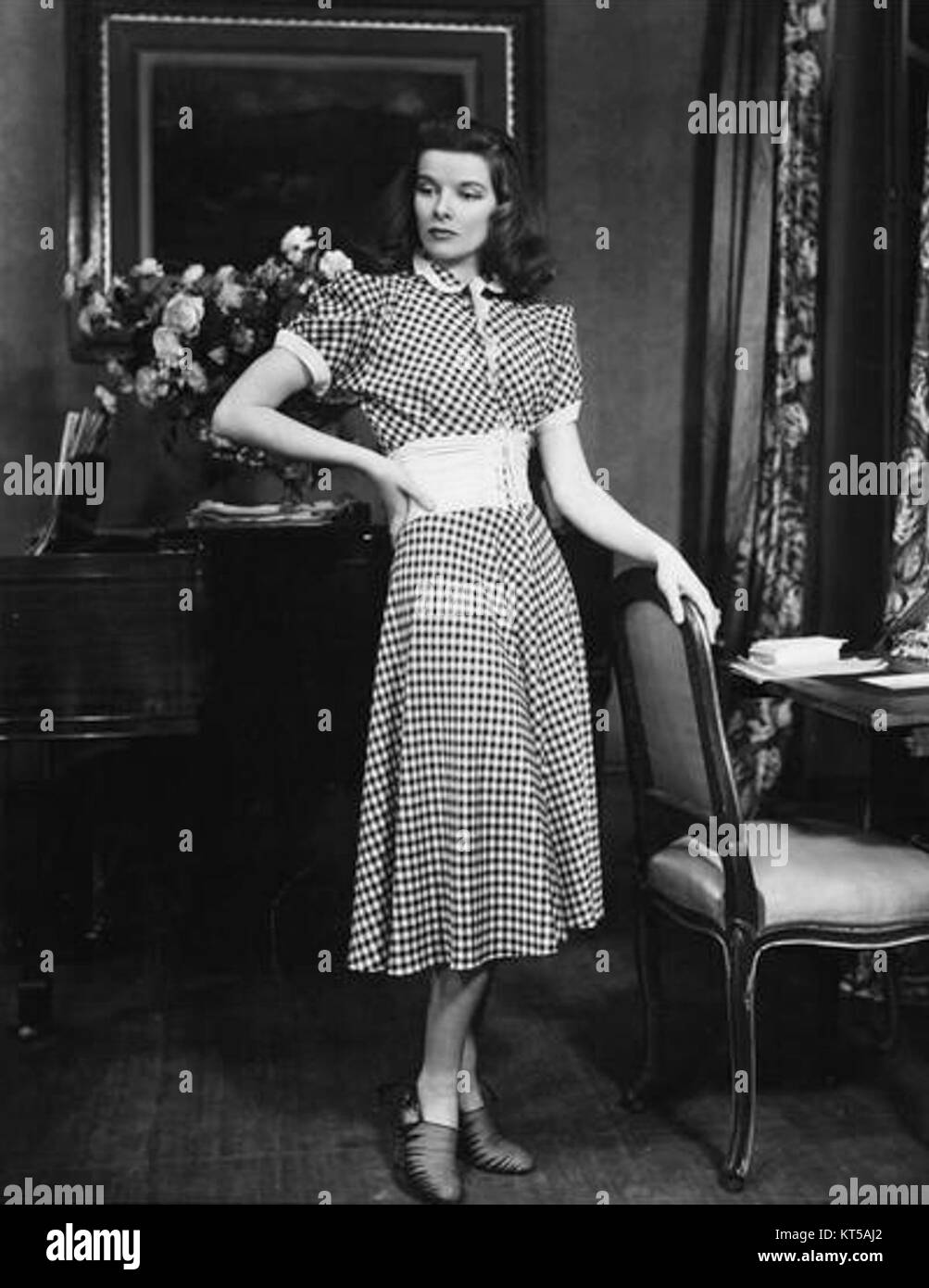 This image captures the stage production of 'The Philadelphia Story,' a ...