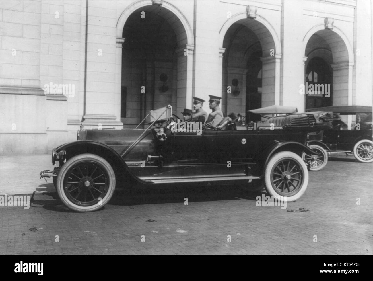 A Pierce-Arrow government car, possibly a luxury or official vehicle ...