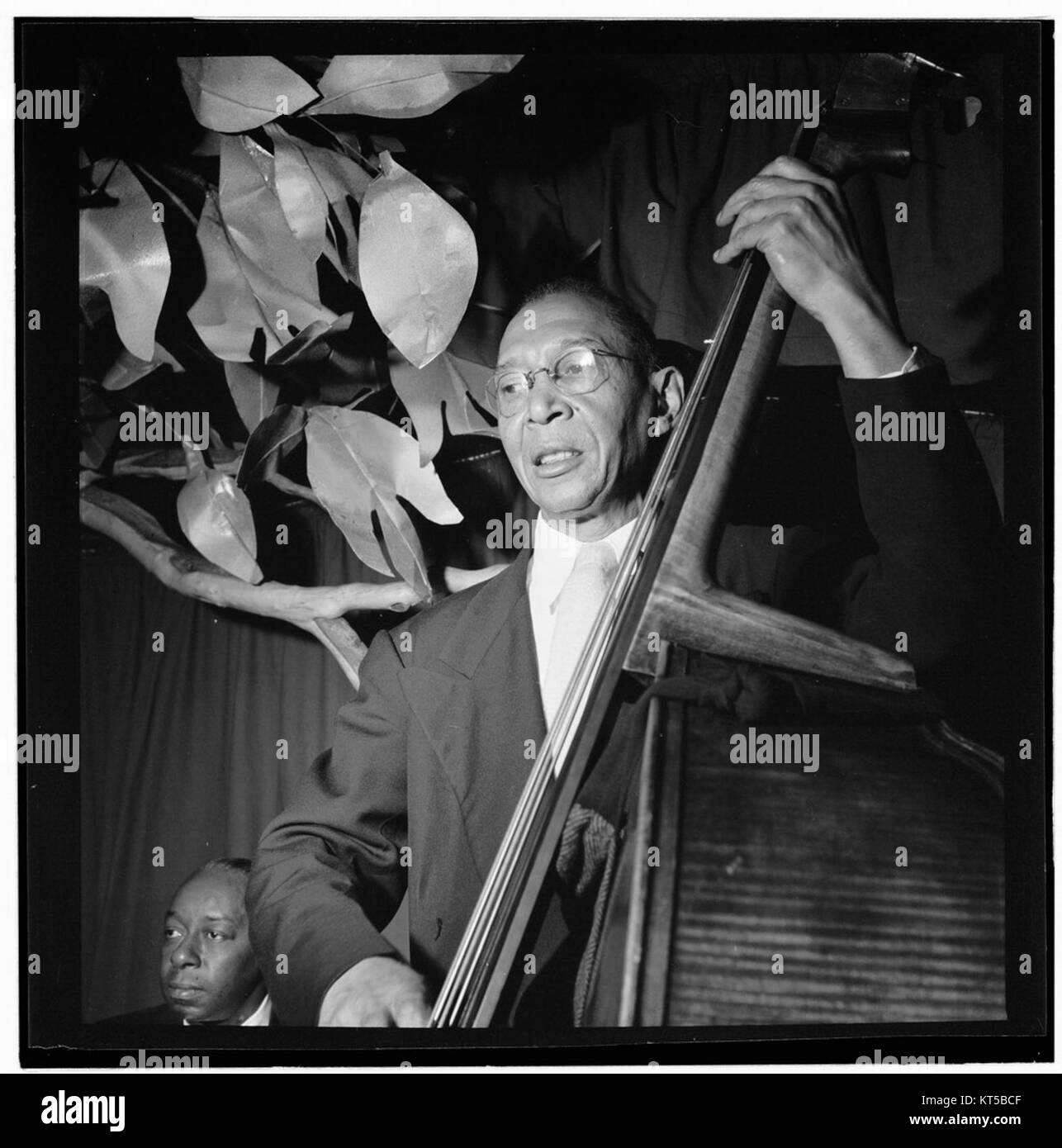 Pops foster hi-res stock photography and images - Alamy