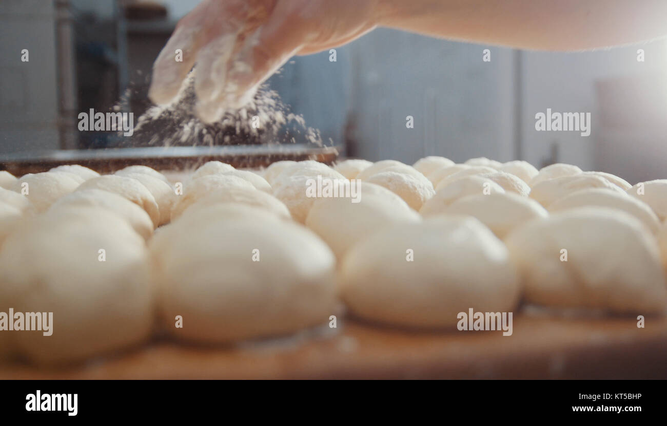 Cook shaping meat pies hi-res stock photography and images - Alamy