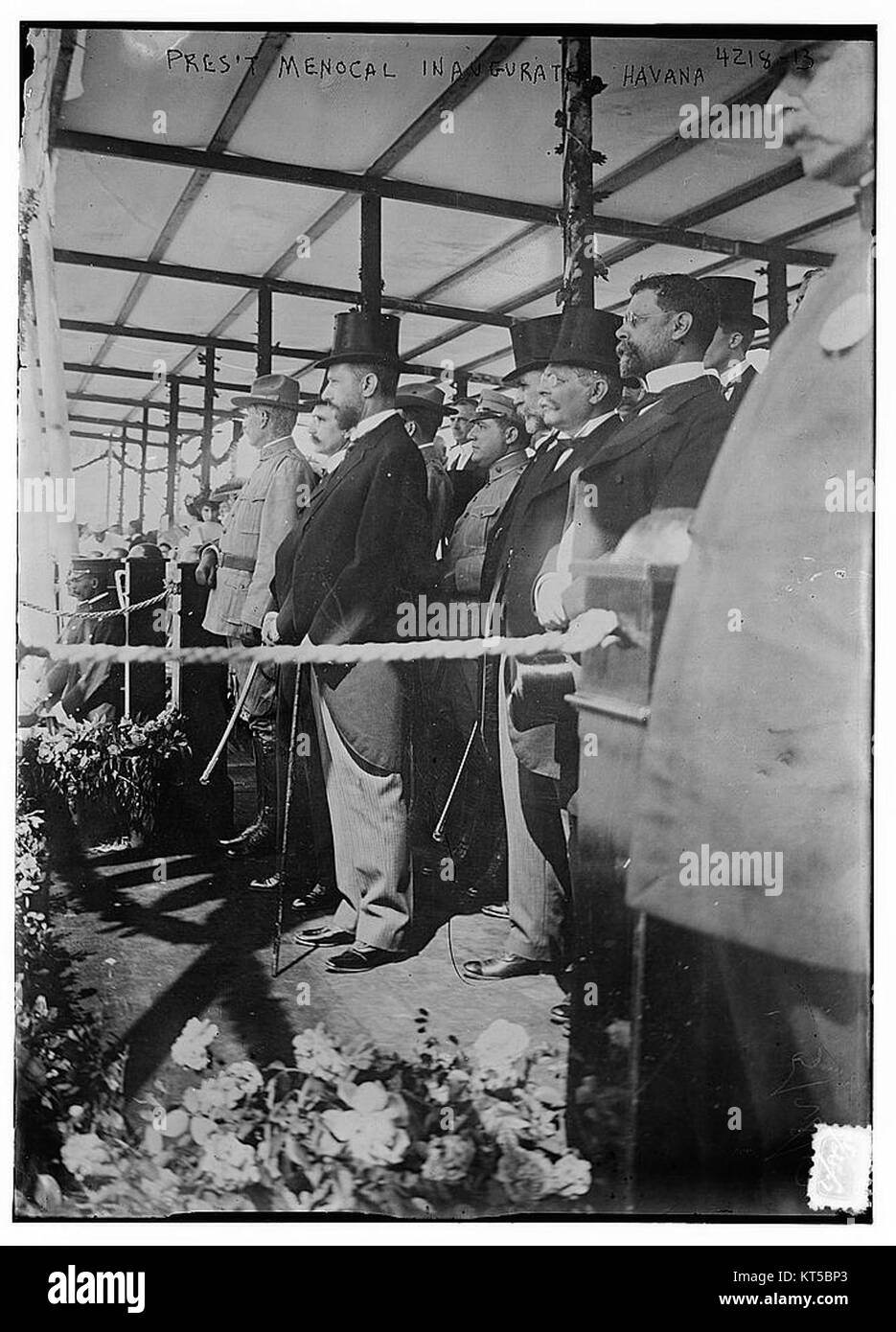 Cuba history 20th century hi-res stock photography and images - Alamy