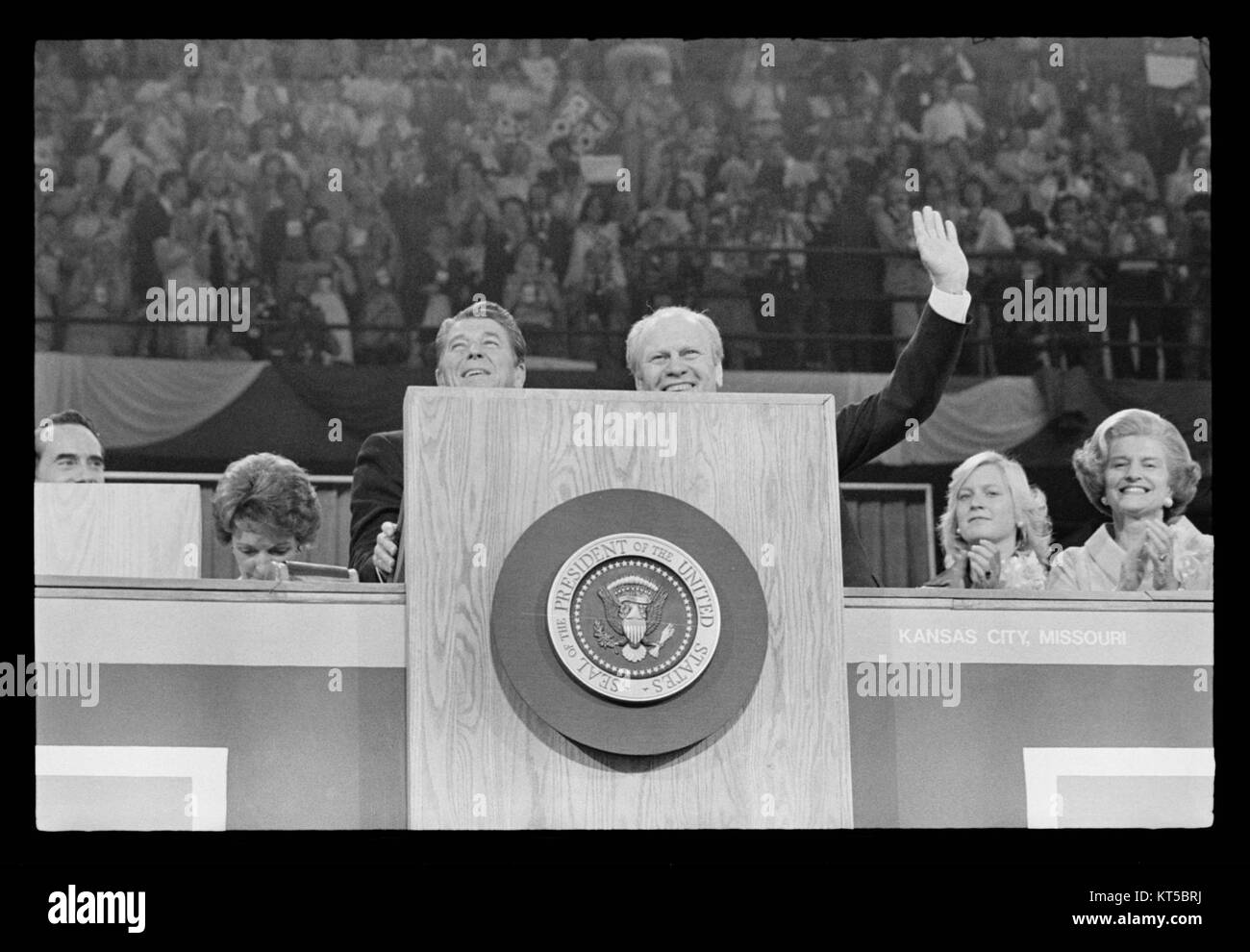 Ronald reagan president podium hi-res stock photography and images - Alamy