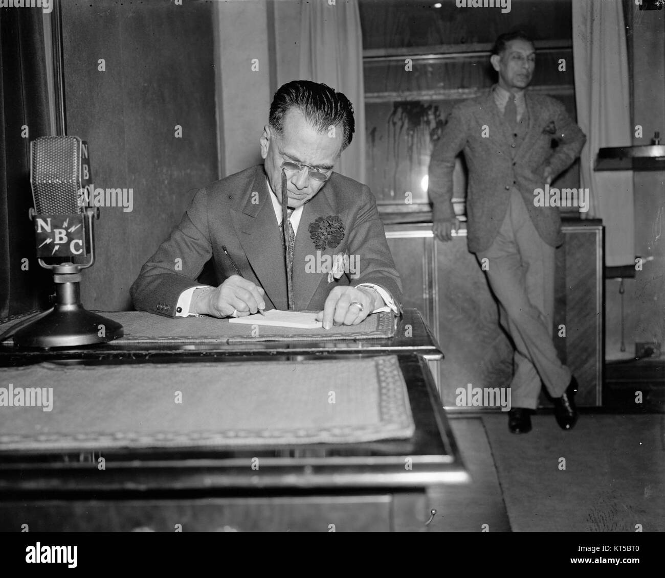 Manuel quezon hi-res stock photography and images - Alamy