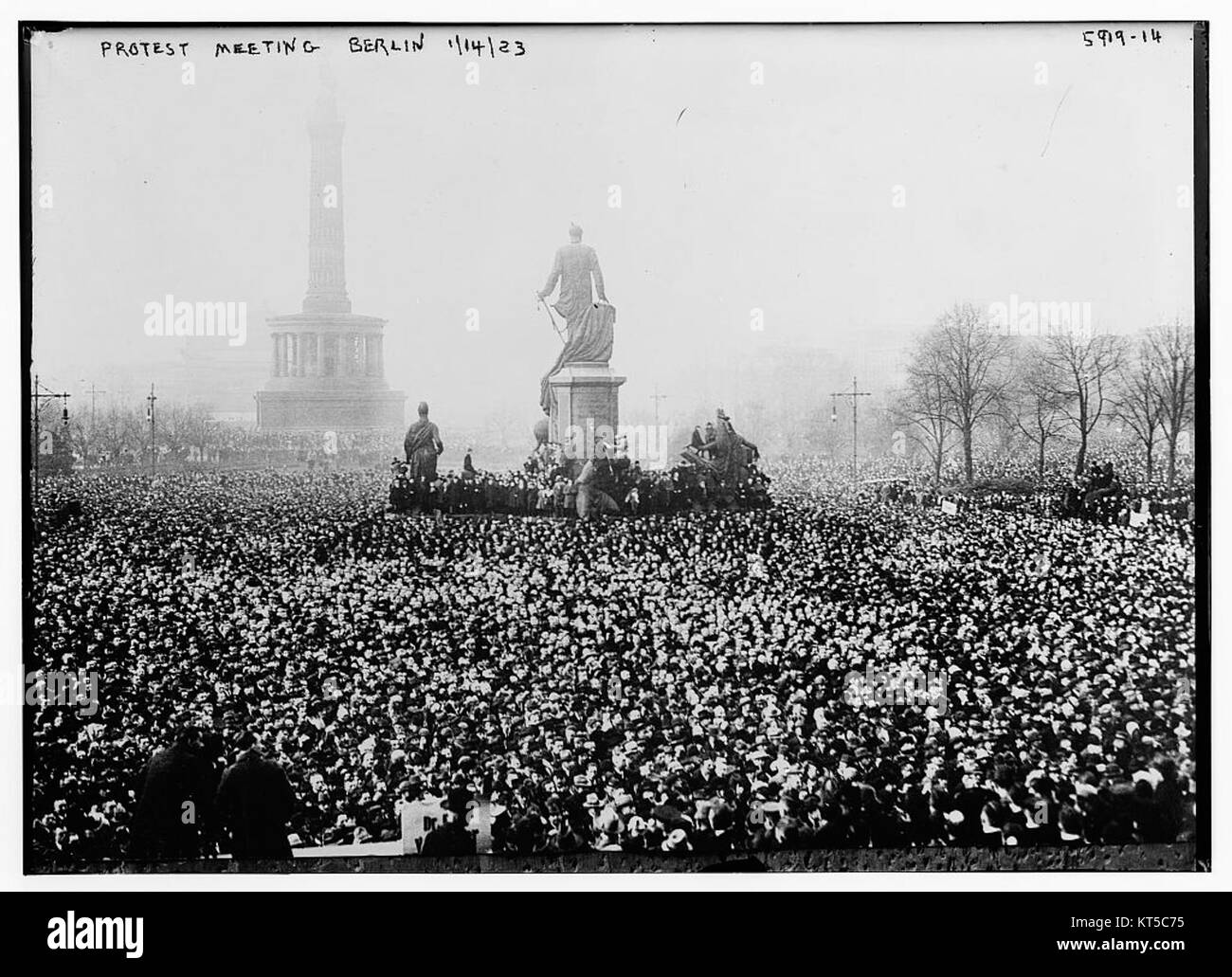 1920s protest hi-res stock photography and images - Alamy
