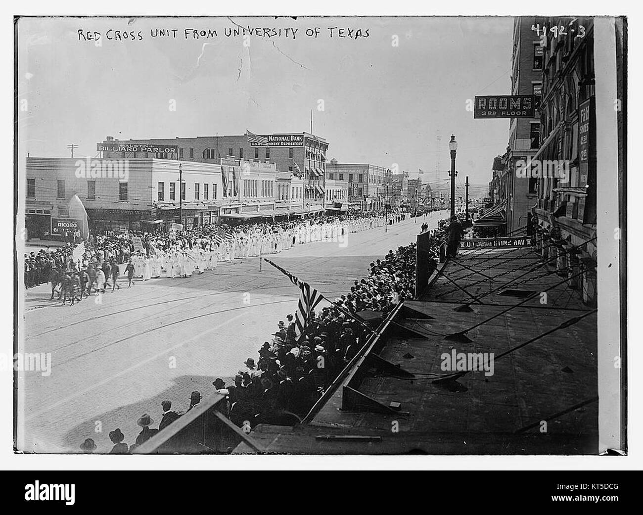 This image shows a Red Cross unit from the University of Texas ...
