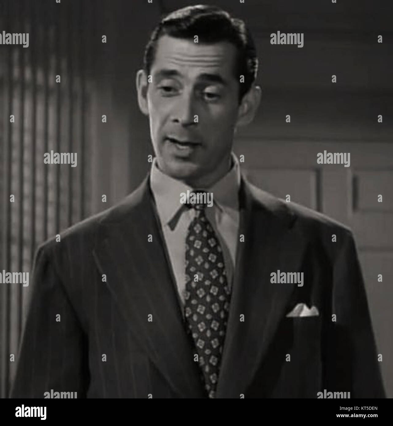 Reed Hadley was an American actor known for his roles in crime dramas ...