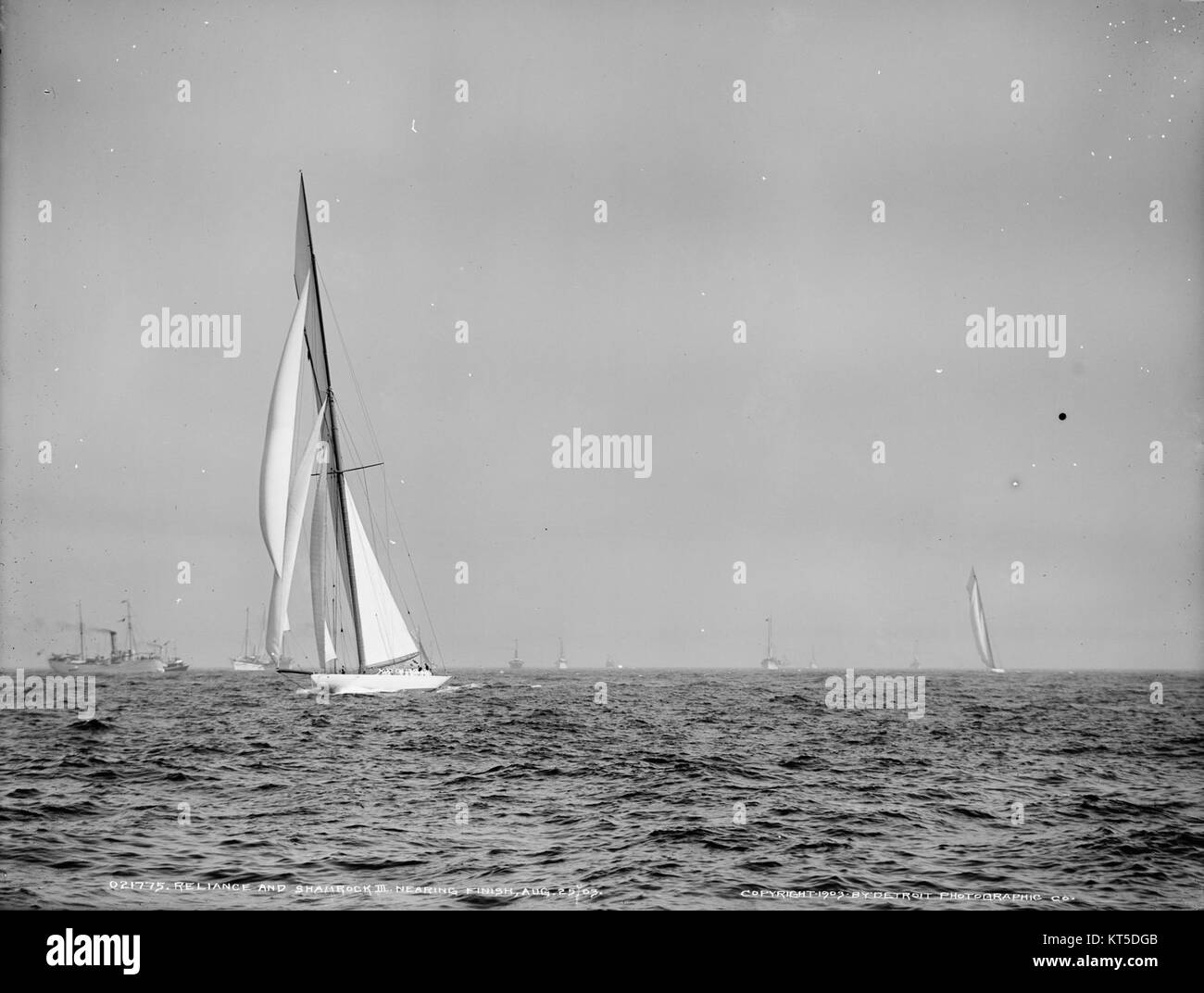 Reliance & Shamrock III-2 are two famous yachts, known for their ...