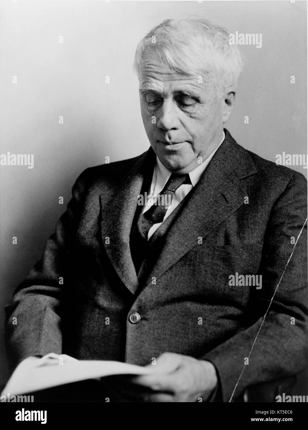 Robert frost Black and White Stock Photos & Images - Alamy