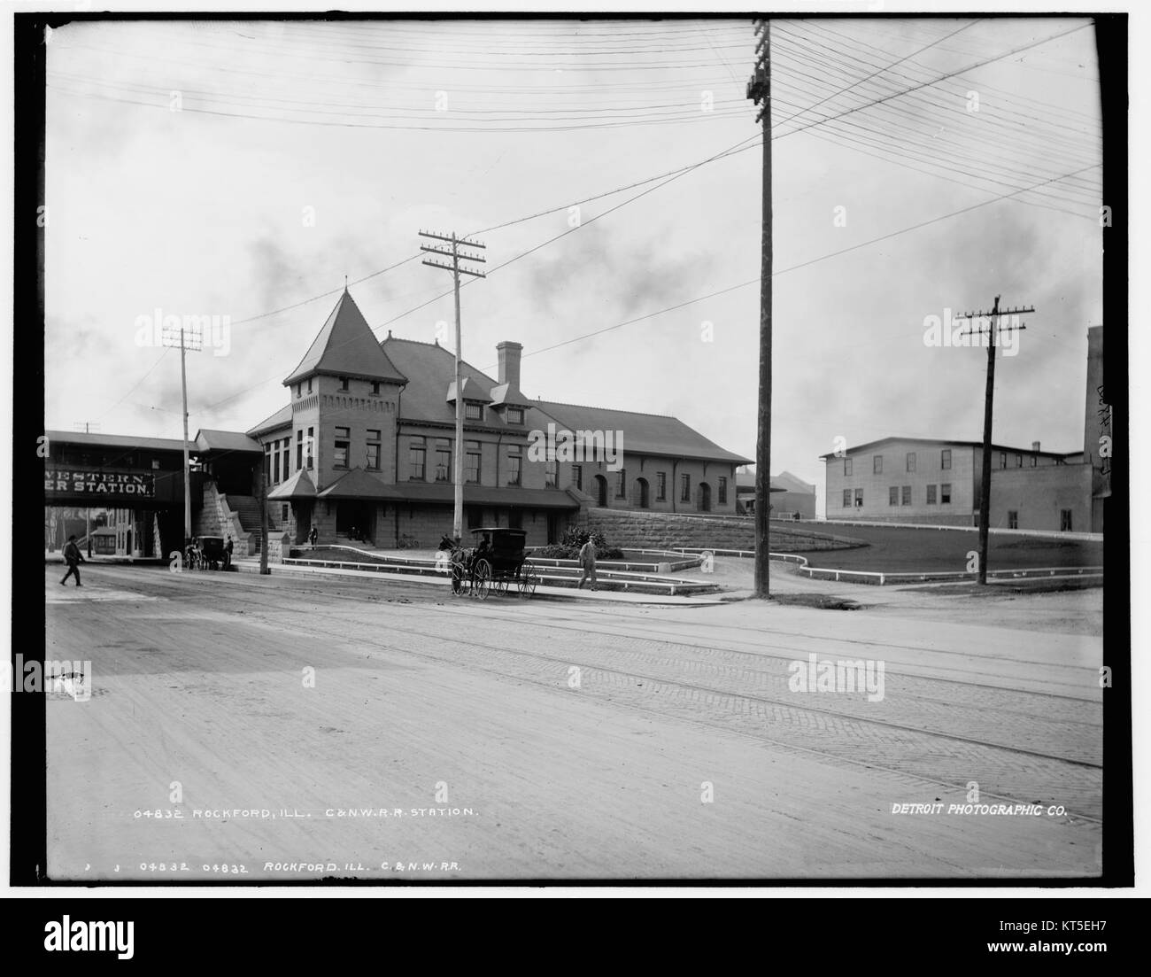 This historical photograph of Rockford from 1880-1899 shows the ...