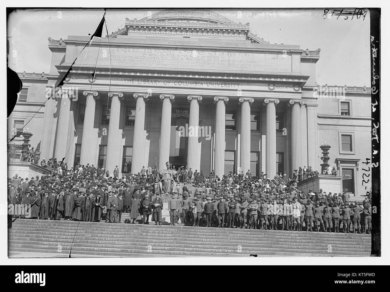 This photograph depicts members of the Students' Army Training Corps (S ...