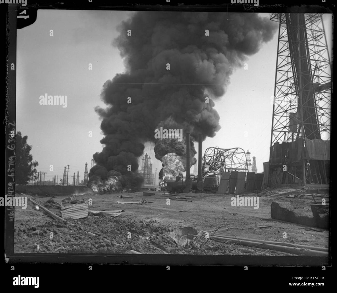 Santa Fe Springs fire Stock Photo - Alamy