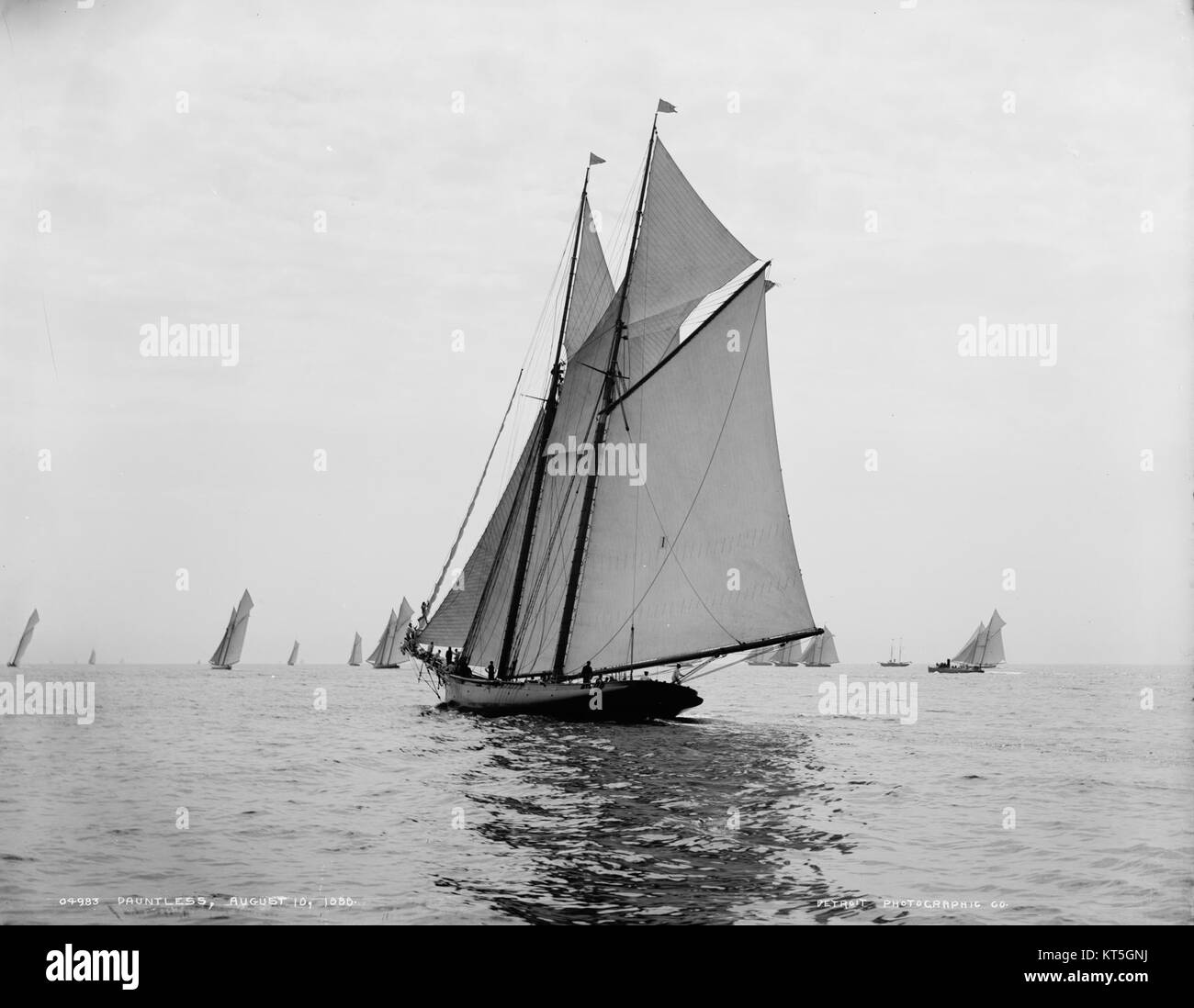 Dauntless schooner hi-res stock photography and images - Alamy