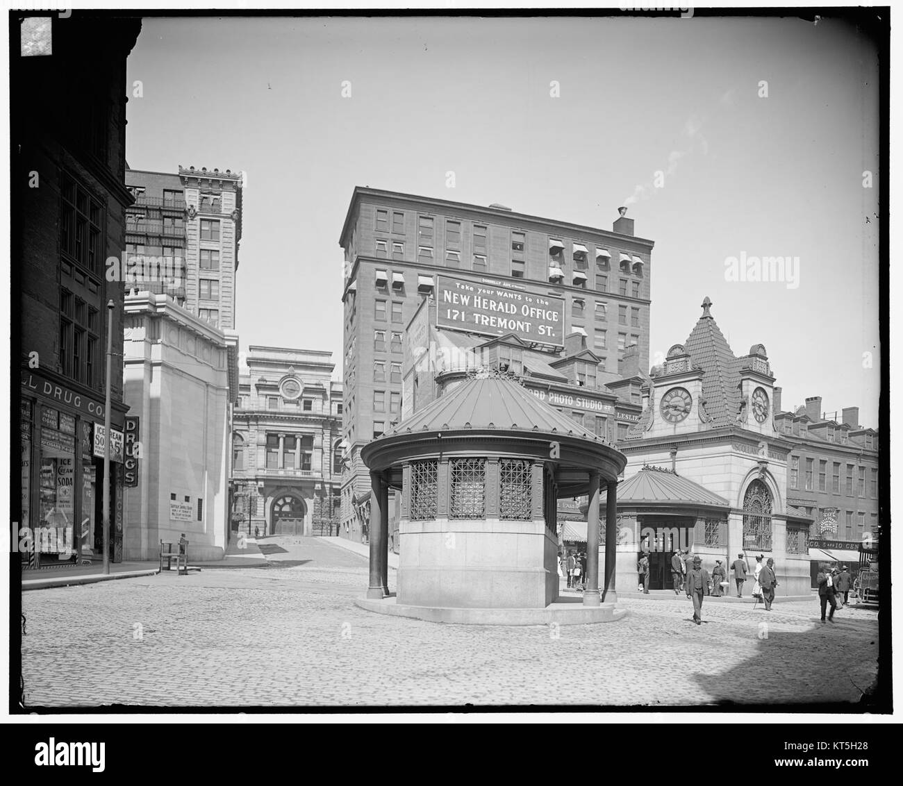 Scollay Black and White Stock Photos & Images - Alamy