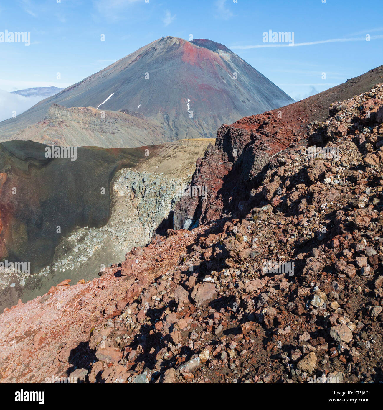 Ngauruhoe volcano (2291mt), Tongariro national park, North island, New ...