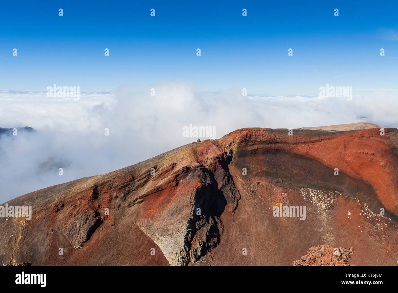 Ngauruhoe volcano (2291mt), Tongariro national park, North island, New ...