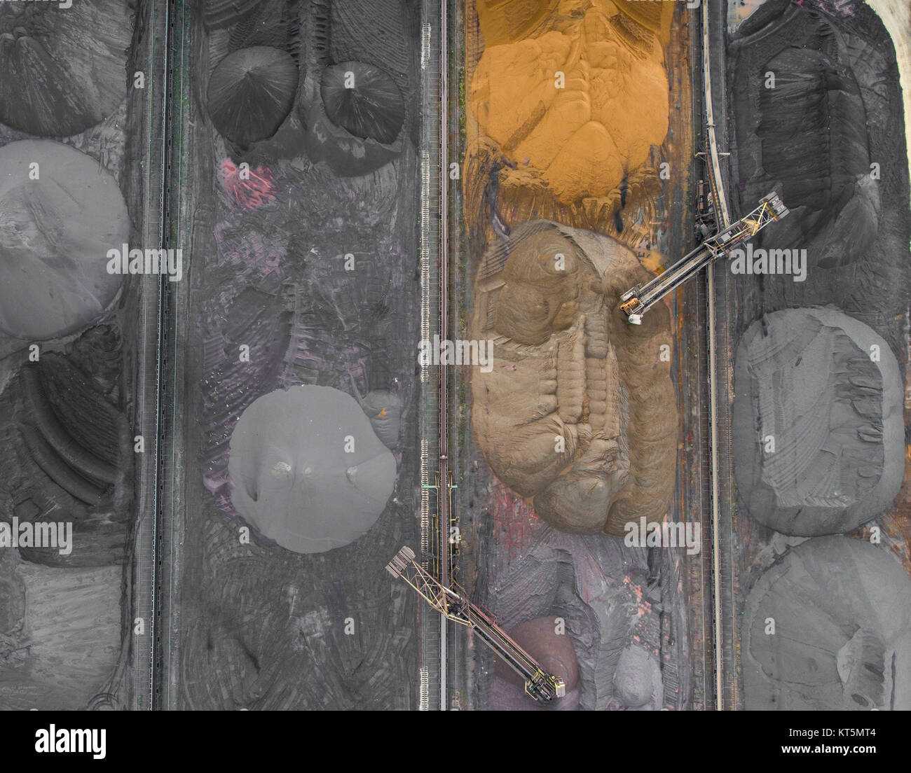 The surface mine storage place, mining minerals and brown coal in ...