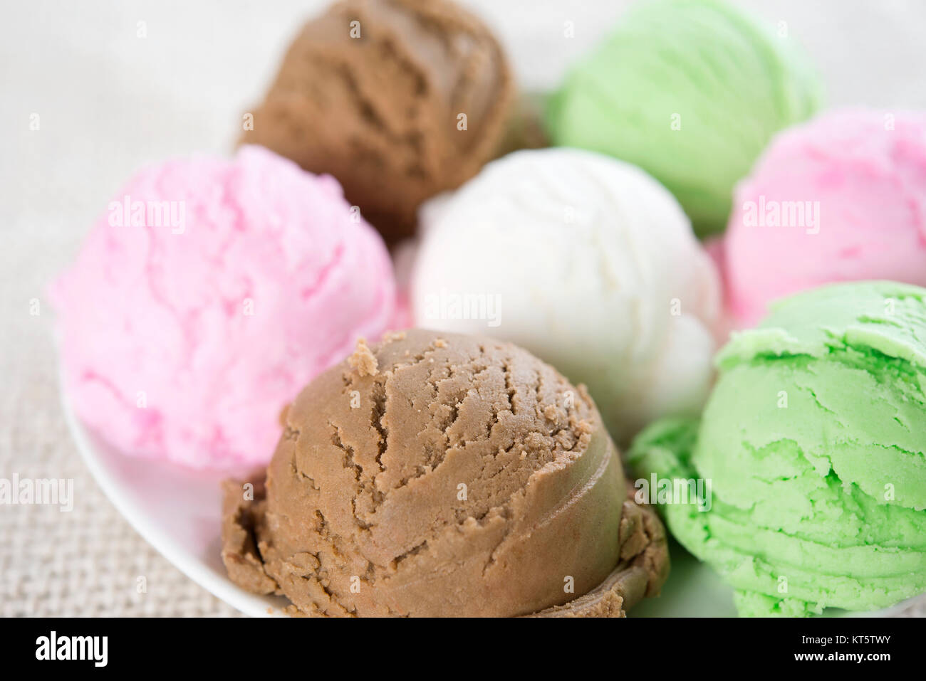 Group ice hi-res stock photography and images - Alamy