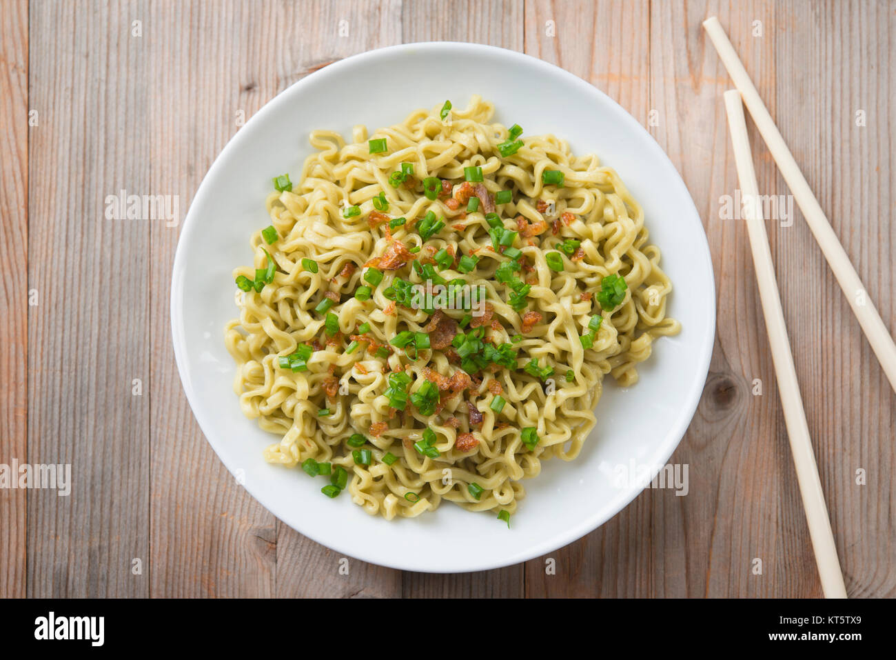 Top view dried noodles Stock Photo - Alamy
