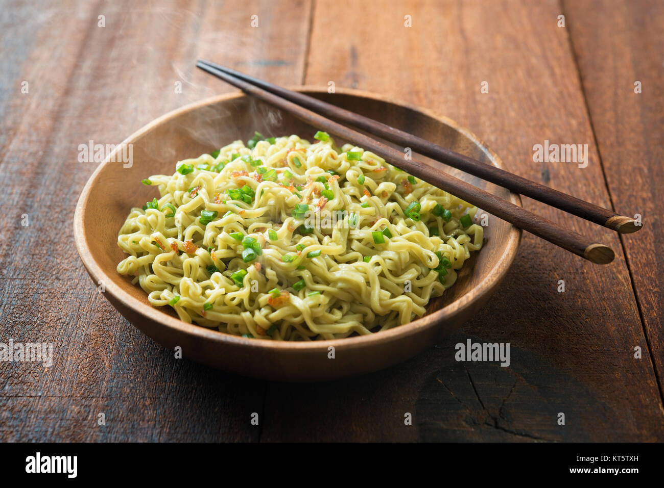 Delicious Asian dried ramen noodles Stock Photo - Alamy