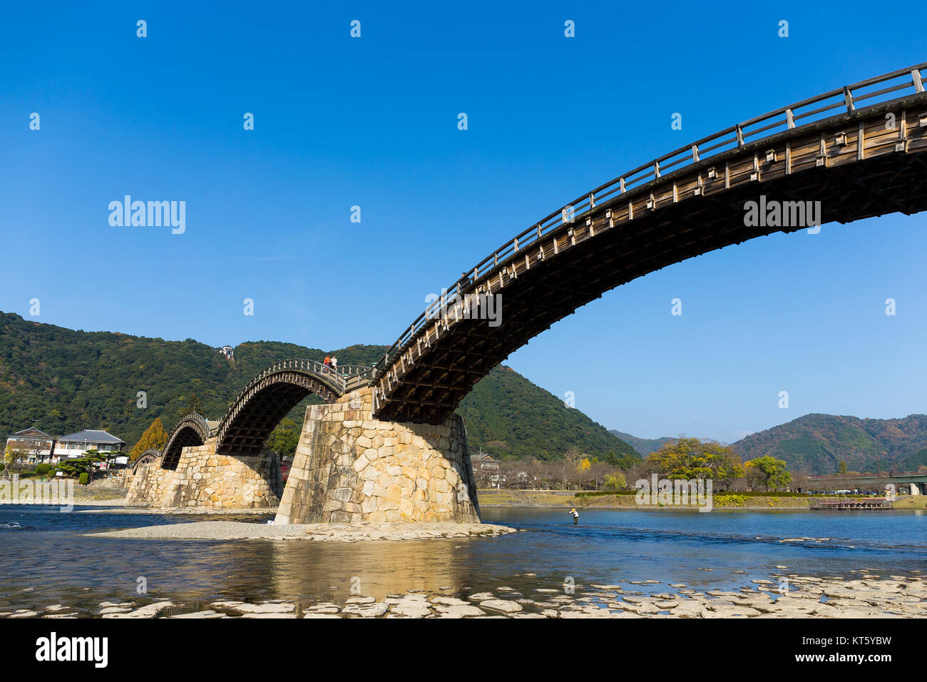 Japanese style wooden arch bridge hi-res stock photography and images ...