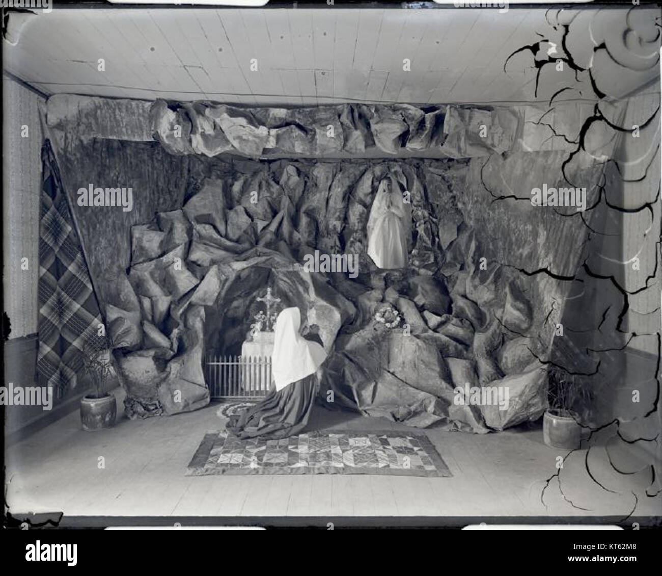 Saint bertram hi-res stock photography and images - Alamy