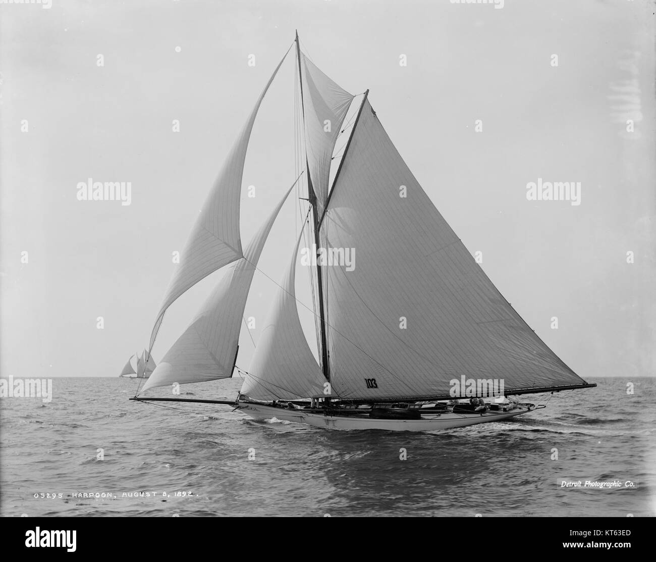 The Harpoon-23 is a popular model of sloop, known for its solid design ...