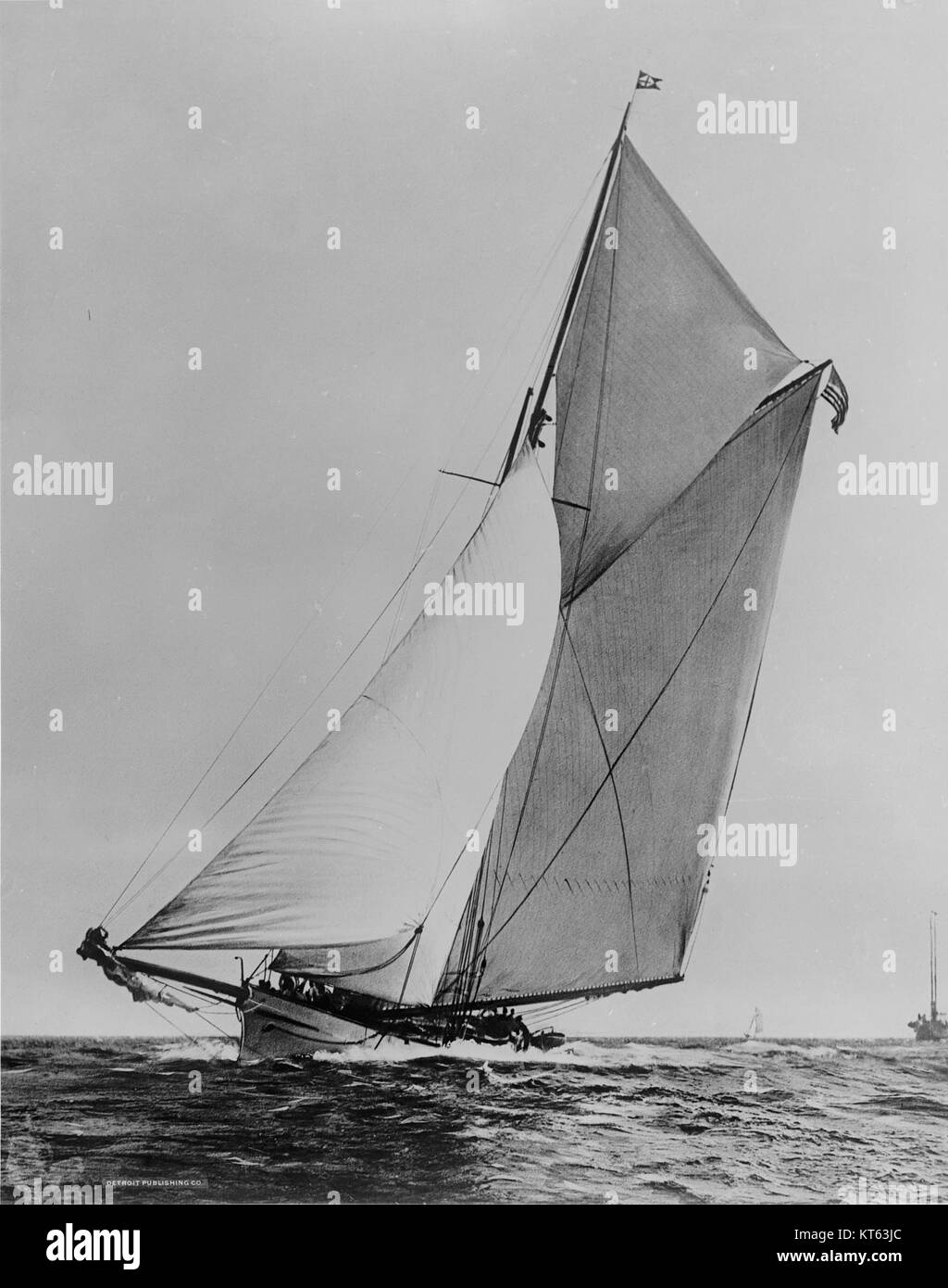 Image of the sloop Volunteer, designed by Edward Burgess in 1887, which ...