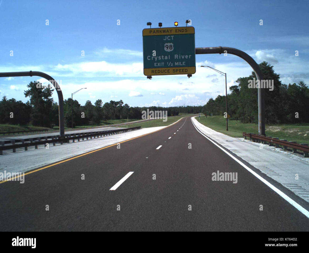 SR 589 ends half mile Stock Photo - Alamy