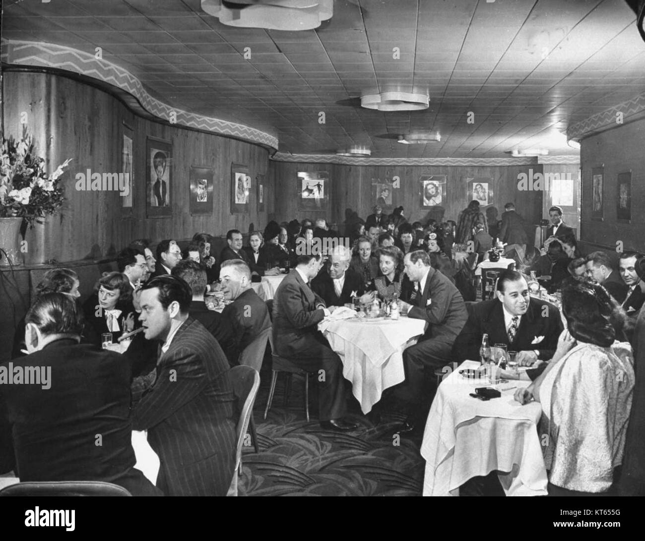 Stork club hi-res stock photography and images - Alamy
