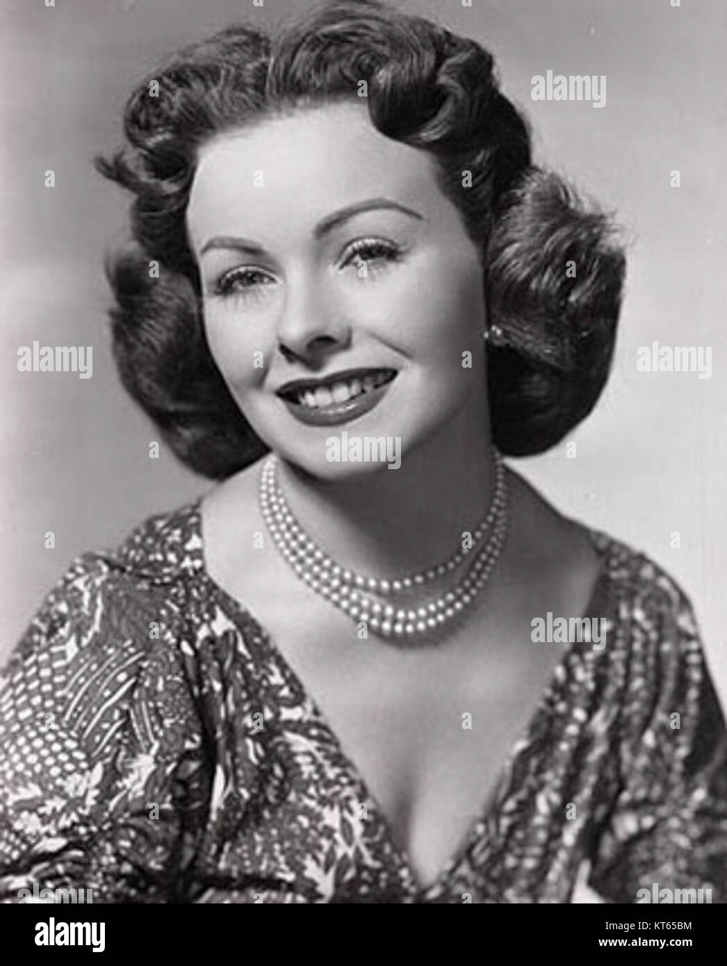 Jeanne Crain High Resolution Stock Photography and Images - Alamy