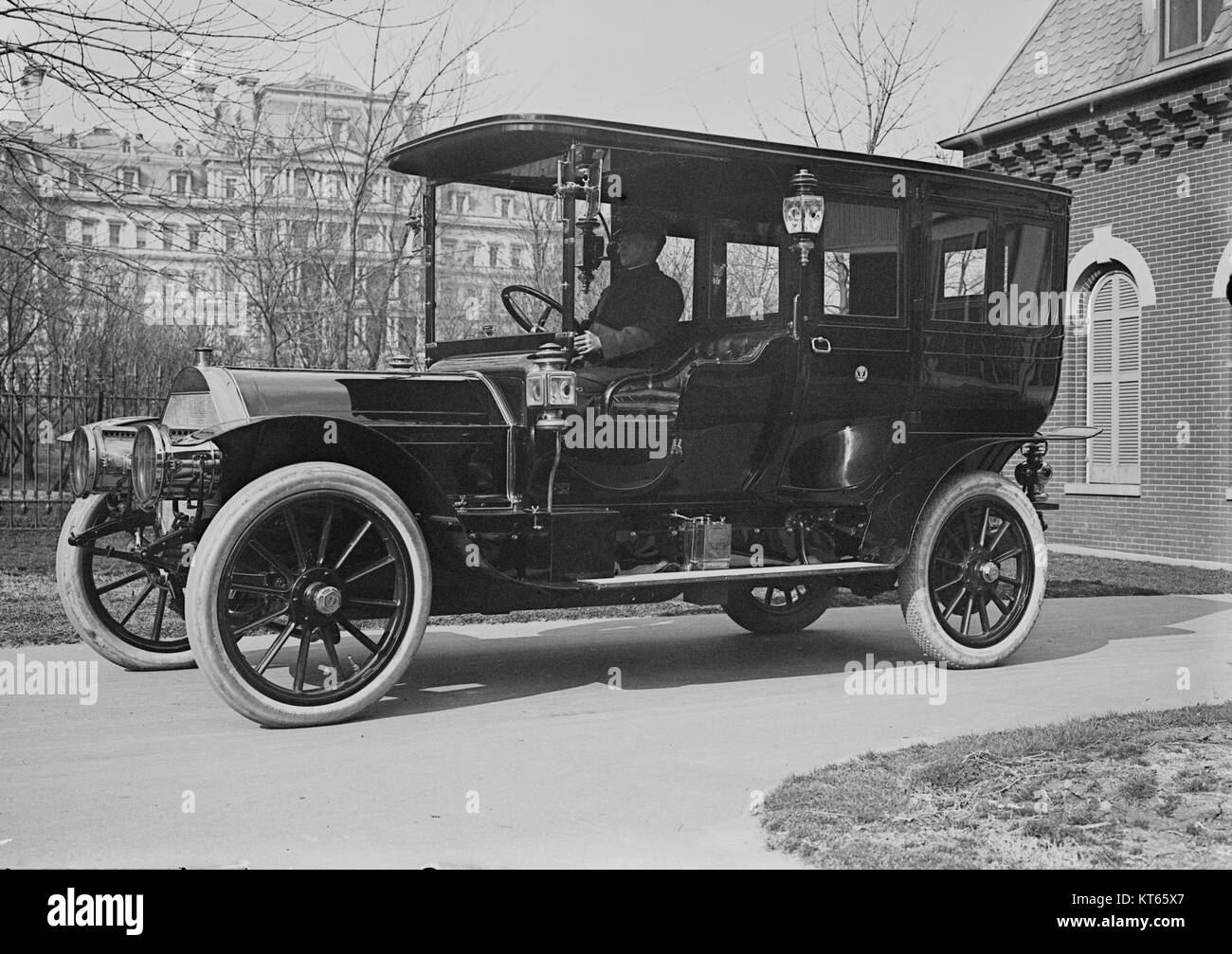 Photograph of a Taft's Pierce-Arrow Bain automobile Stock Photo - Alamy