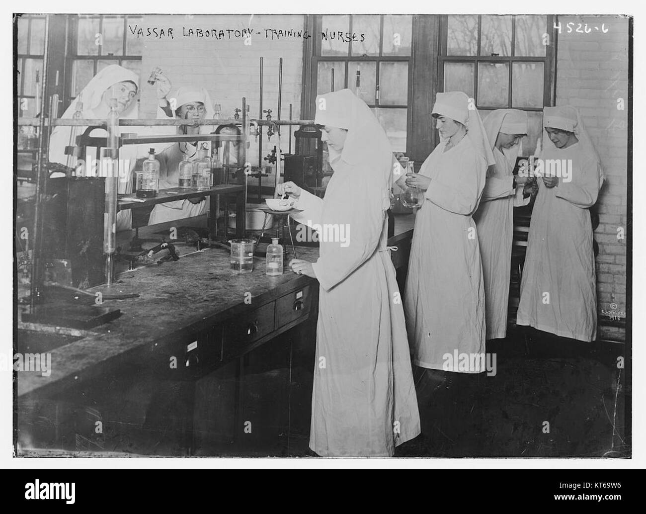 Vassar laboratory hi-res stock photography and images - Alamy