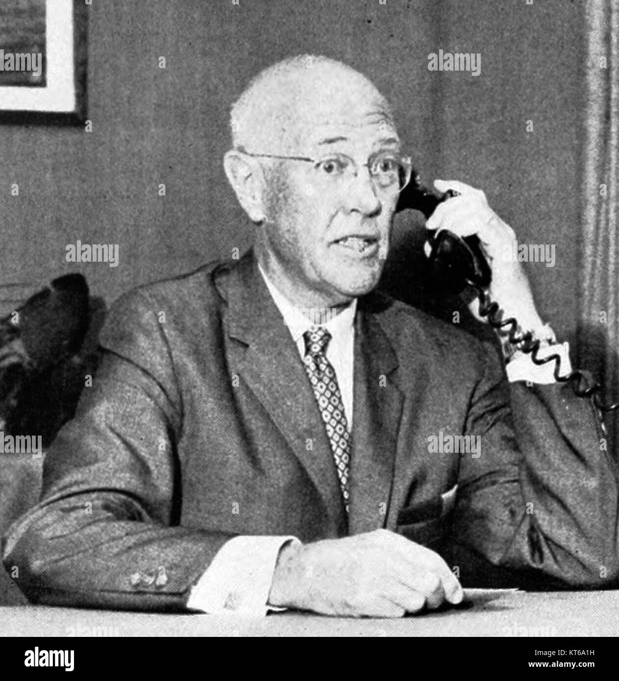 Vern Knudsen's 1960 photograph of the Southern Campus captures the ...