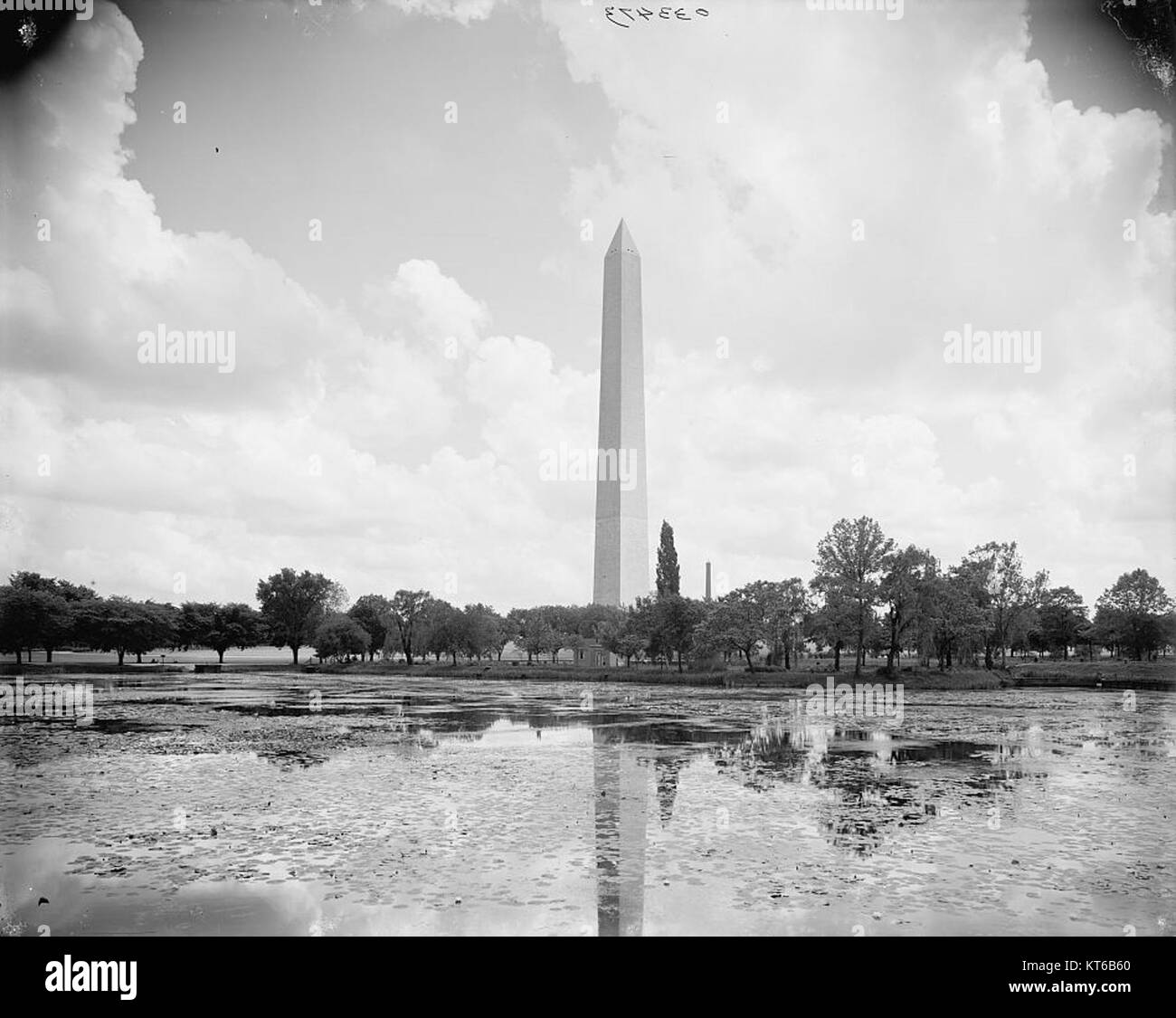 The Washington Monument in Washington, D.C., is an iconic obelisk ...