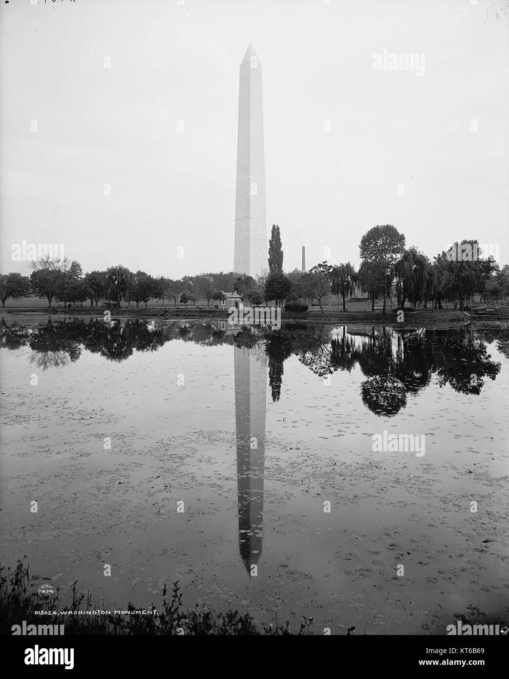 Image depicting the Washington Monument, an iconic obelisk honoring ...
