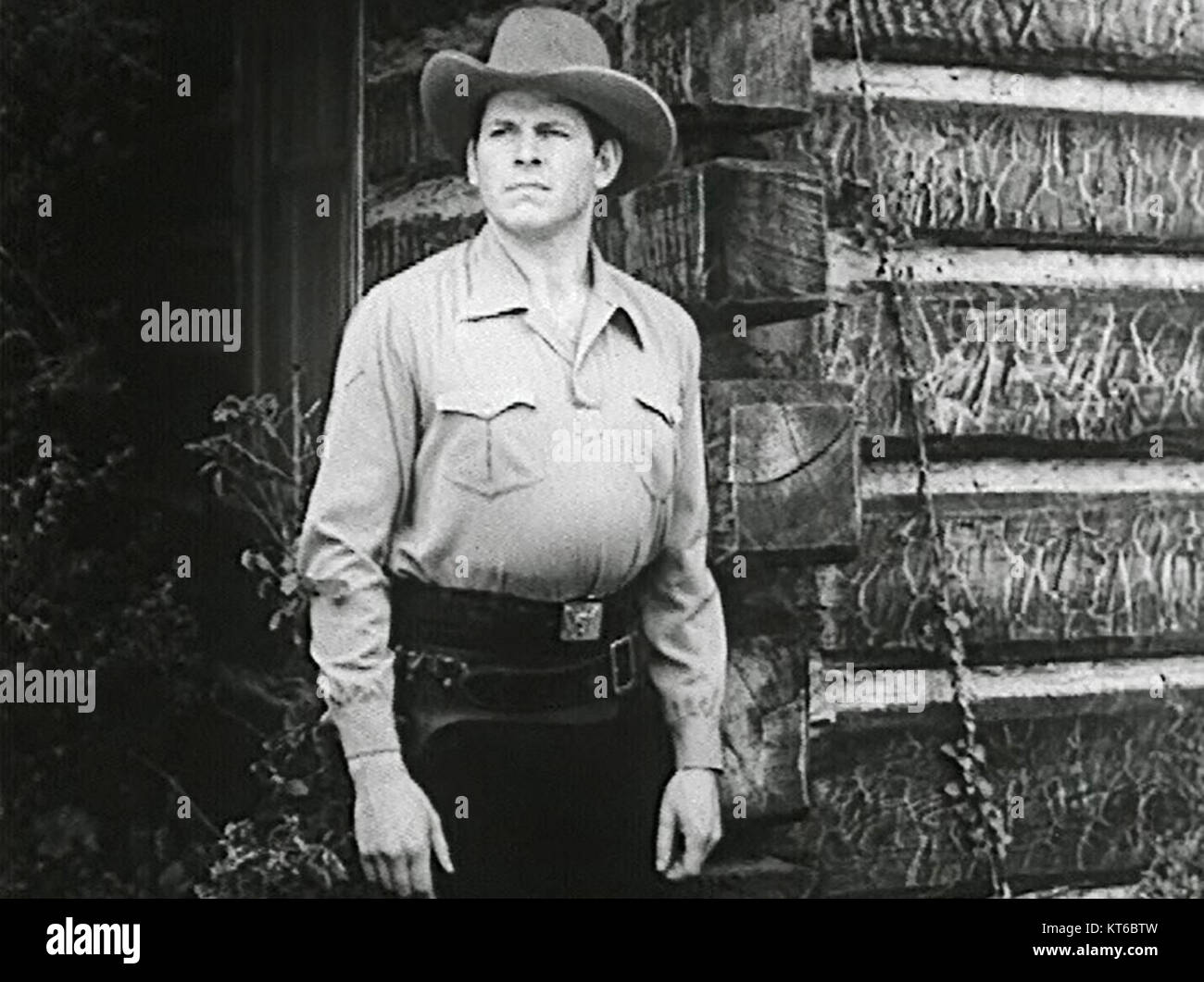 The Western Mail, a newspaper from 1942, features an article or ...